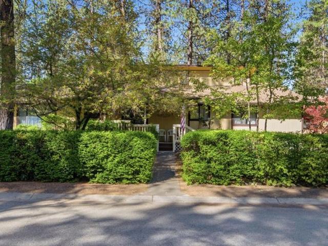 9313 N Ellenwood Ct, Nine Mile Falls, WA 99026