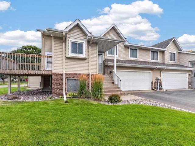 9313 Loch Lomond Ln, Brooklyn Park, MN 55443