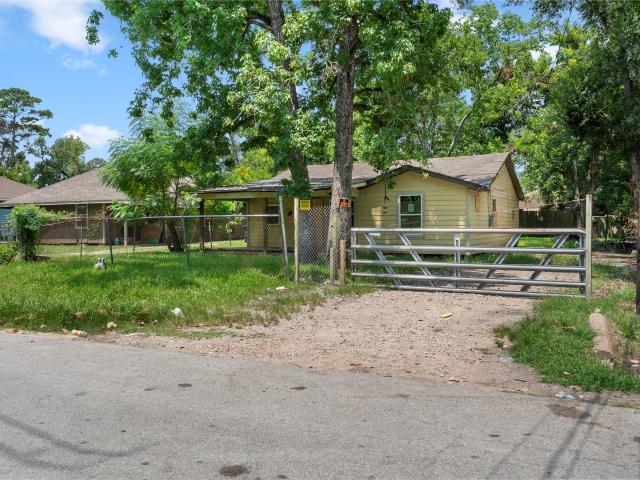 9313 Sherbourne St, Houston, TX 77016 | MLS #35995