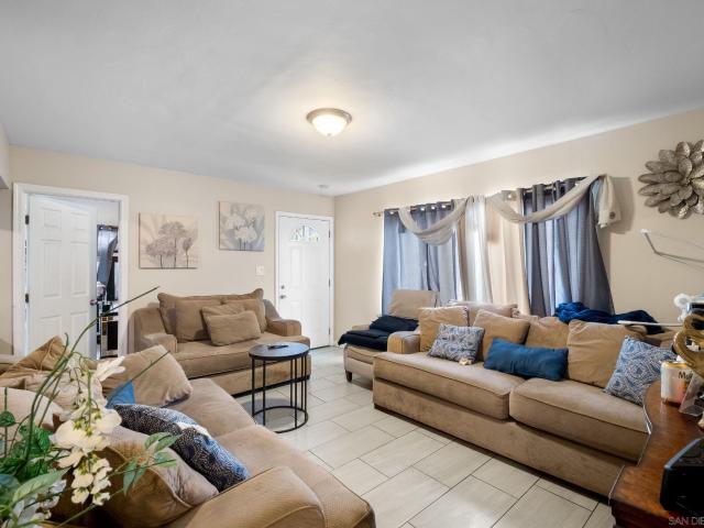 931 13th St, Imperial Beach, CA 91932 | MLS #260015 SD