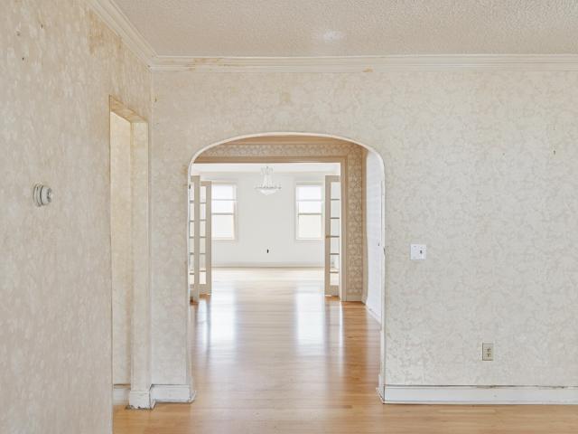 931 Bradford Ave