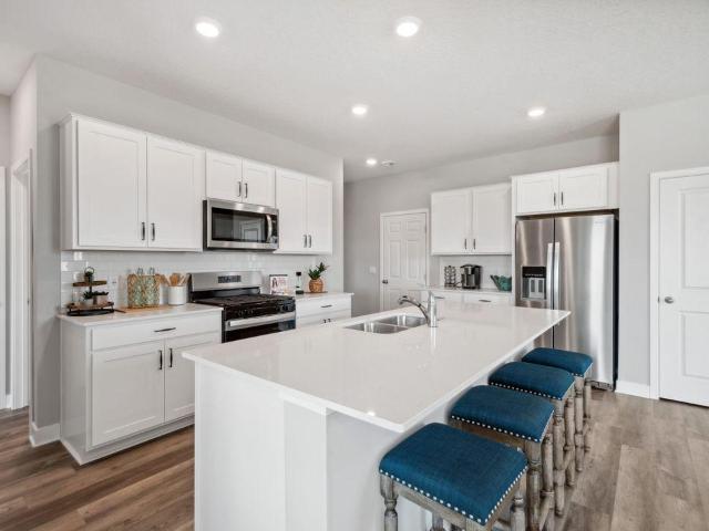 931 Greenlawn Avenue W