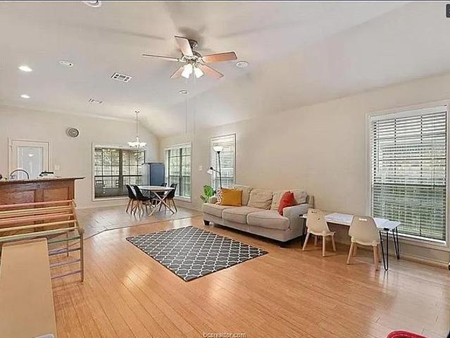 931 Dove Landing Avenue