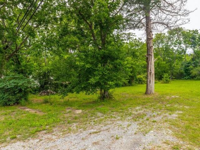 931 E Jefferson St, Van Alstyne, TX 75495