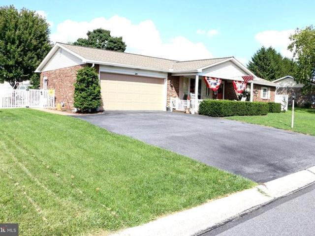 931 Oak Ln, Lebanon, PA 17046