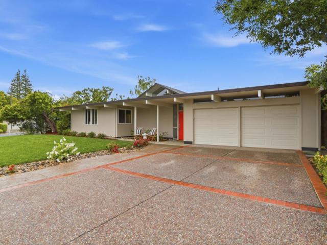 931 Mackenzie Drive
