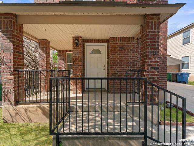 931 Marble Point