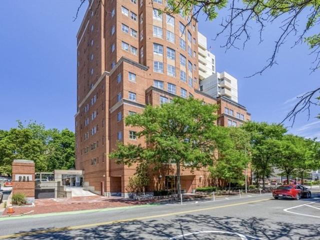 931 Massachusetts Ave Apt 605, Cambridge, MA 02139