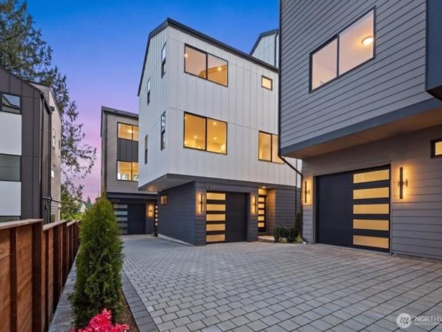 931 N 87th St, Seattle, WA 98103