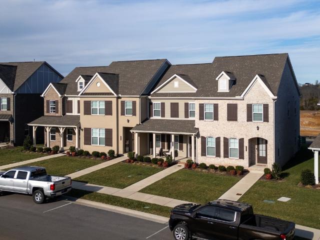 931 Nance Ln