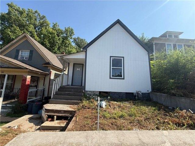 931 Sandusky Ave, Kansas City, KS 66101