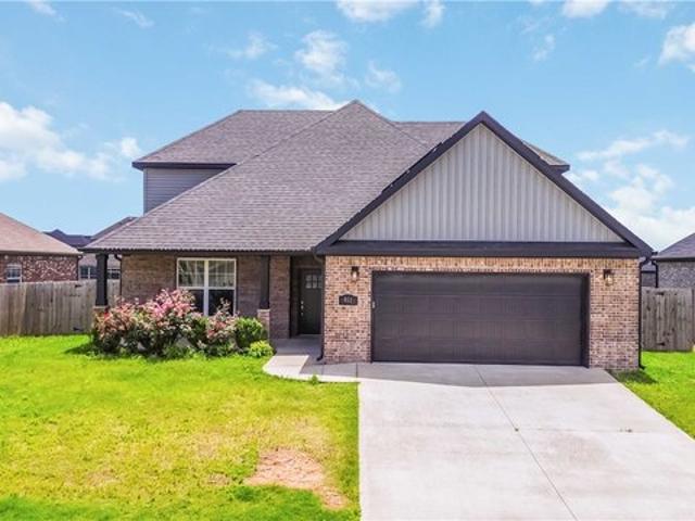 931 Skyline Loop, Centerton, AR 72719