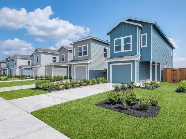 931 Pertuso Ln, Huffman, TX 77336 | MLS #55868 | Compass