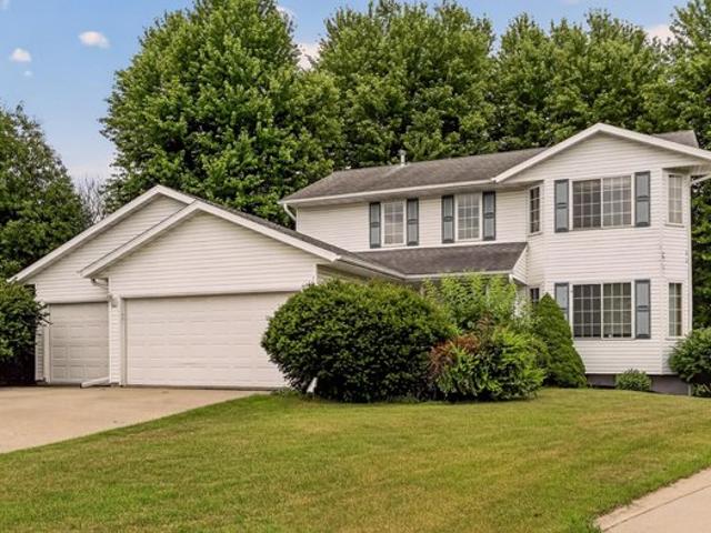 931 Pine Ct NE, Pine Island, MN 55963