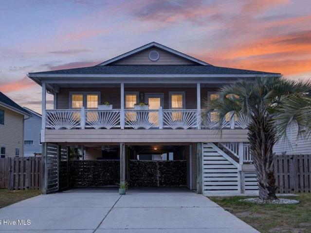 931 Riptide Ln, Carolina Beach, NC 28428