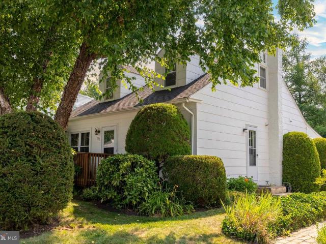 931 Tennis Avenue