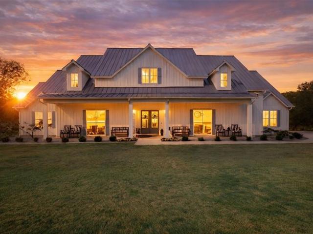9325 FM 428, Aubrey, TX 76227