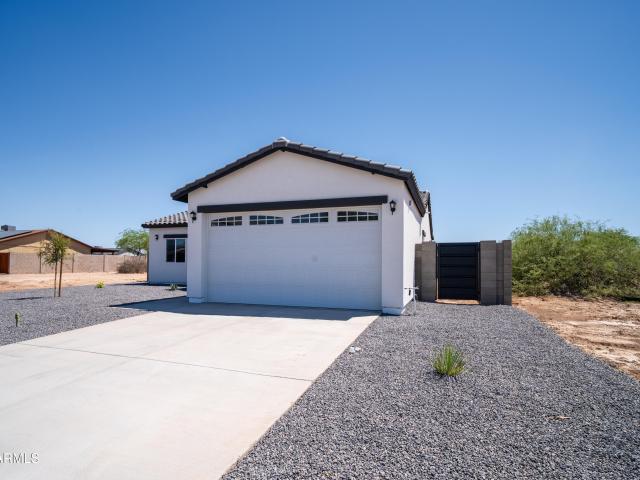 9325 w oneida drive