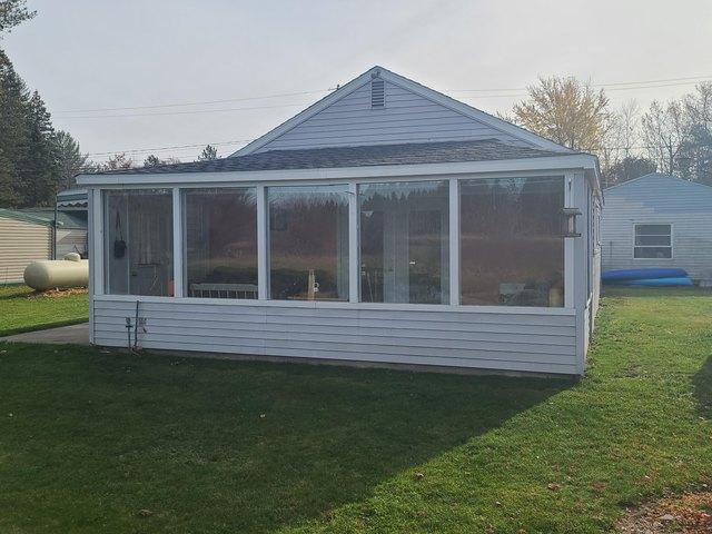 9326 Elizabeth Rd, Houghton Lake, MI 48629