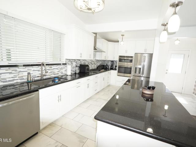 9327 Stanwin Ave, Arleta, CA 91331 | Compass