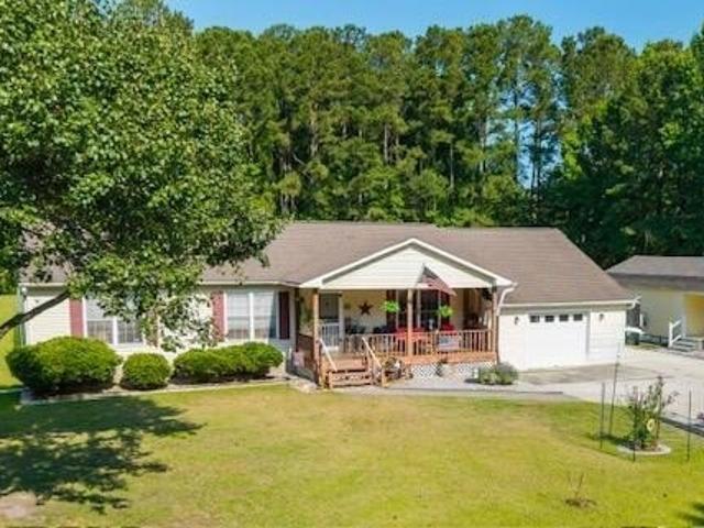 9328 Doris Dr, Oriental, NC 28571