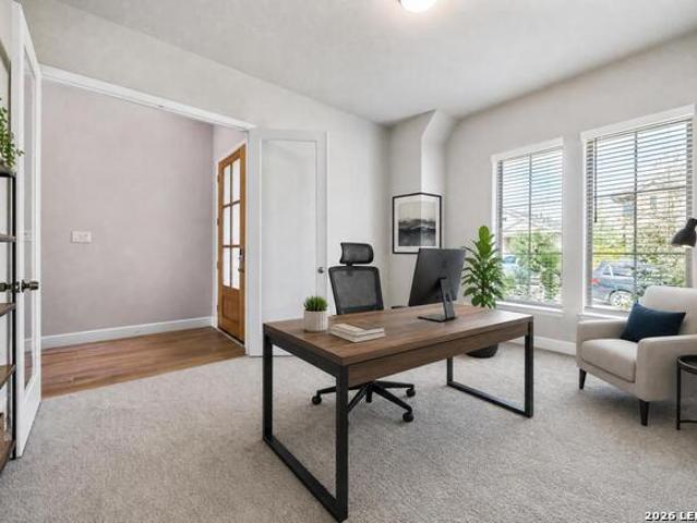 9328 Trestle Creek