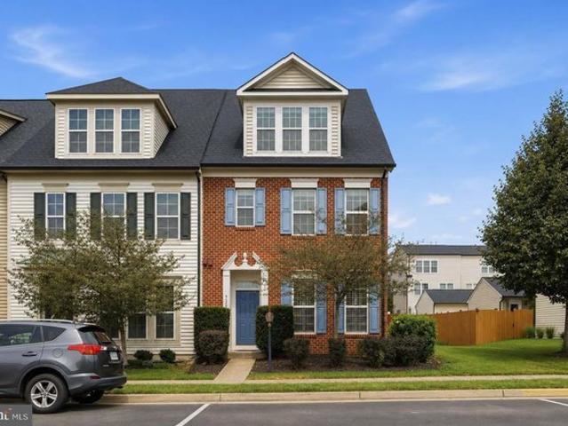 9320 Alvyn Lake Cir, Bristow, VA 20136