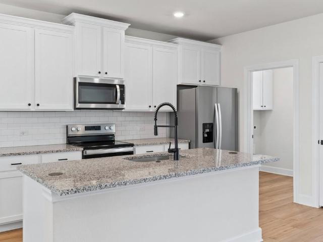 9320 Gladsome Path