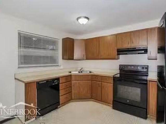9321 Comstock Dr