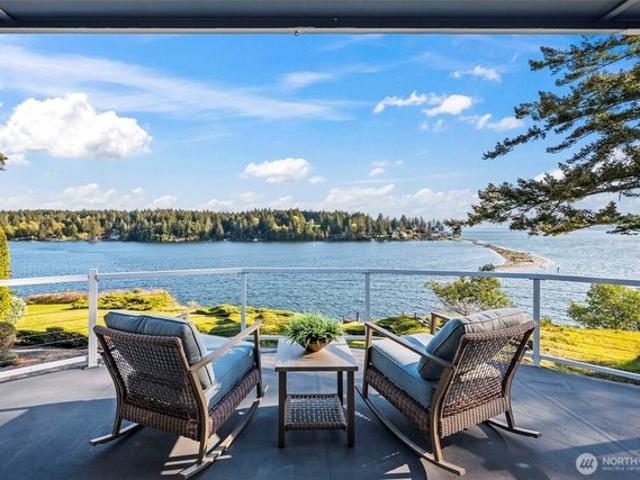 9321 th Avenue Ct NW, Gig Harbor, WA 98394