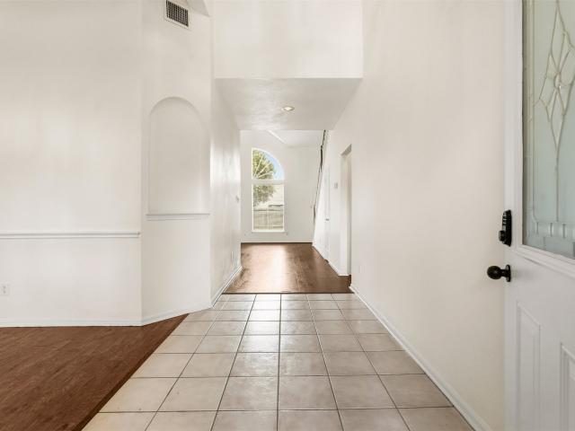 9322 Eaglewood Glen Trail