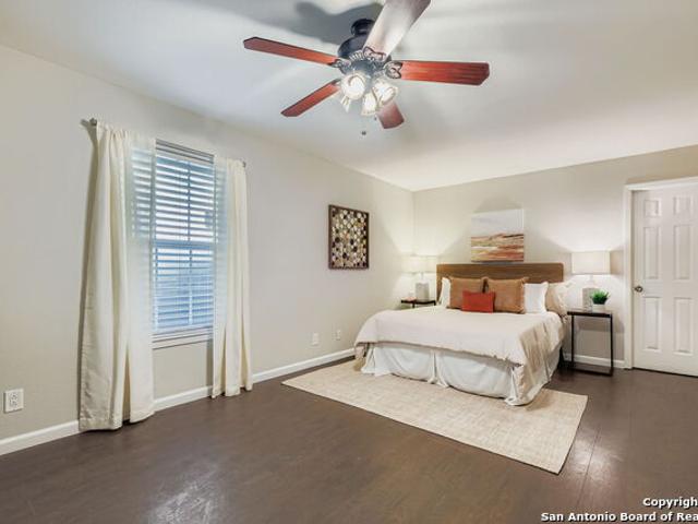 9322 Valley Ridge