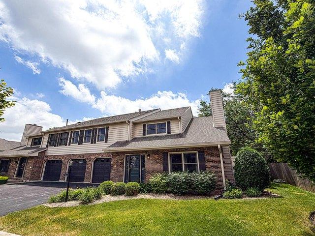 9323 Sunrise Ln, Orland Park, IL 60462