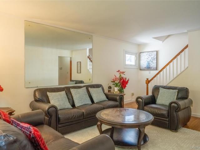 932 Cherry Lane