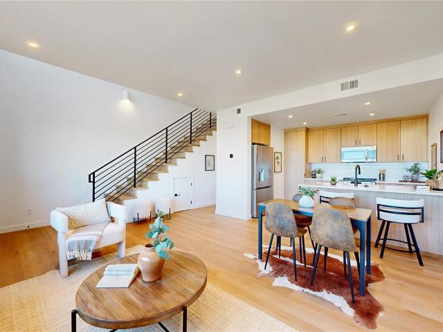 932 Altitude Court