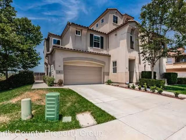 932 Bolex Way