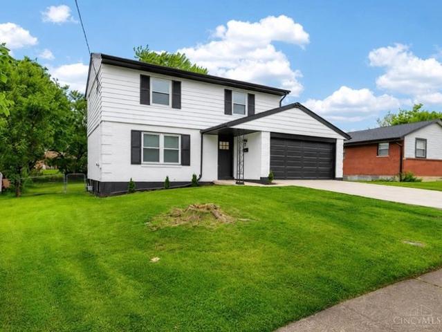 932 Glasgow Dr, Forest Park, OH 45240