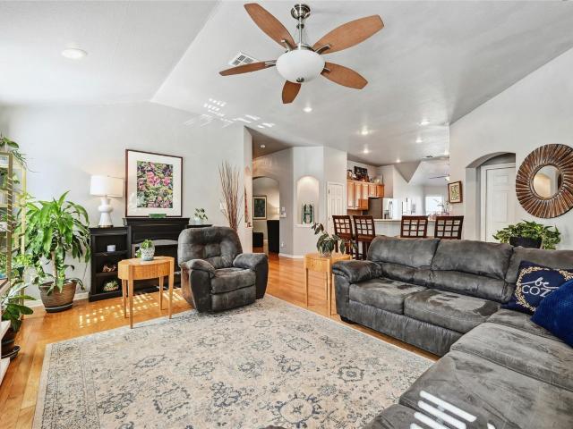 932 Great Sand Dunes Ave