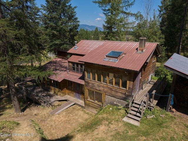 932 Green Pasture Rd, Naples, ID 83847