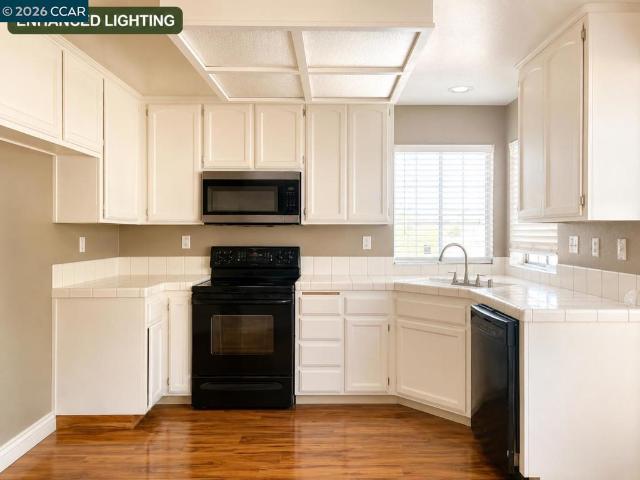 932 Edgewood Cir
