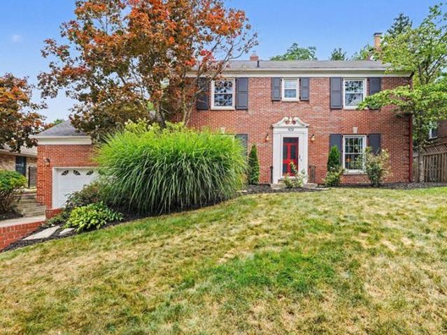 932 Floral Ave SE, East Grand Rapids, MI 49506