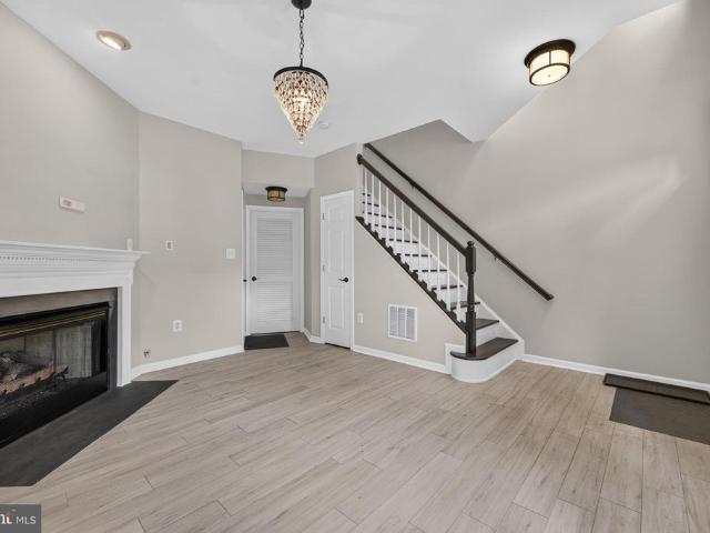 932 Harrison Circle