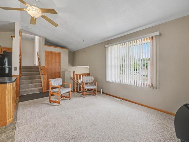 932 Hillside Avenue SW