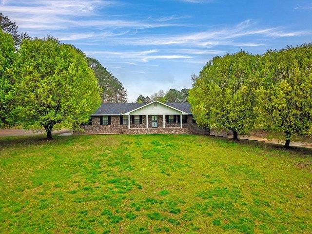 932 Johnson Rd, Chickamauga, GA 30707