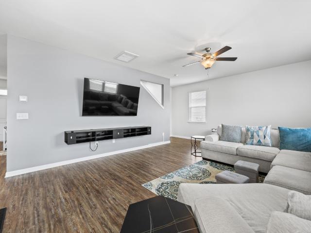 932 Laurens Mill Dr