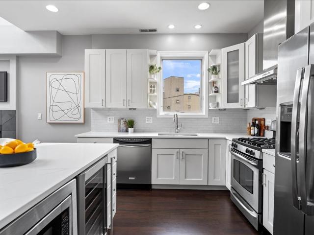 932 N Racine Avenue # 2S