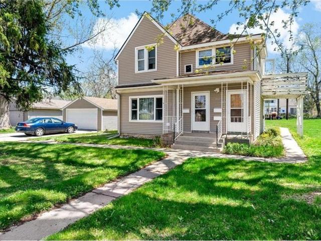 932 Summit Ave, Saint Paul Park, MN 55071