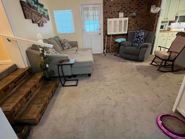932 Roberdel Road