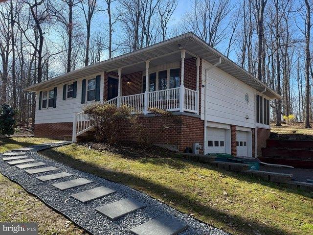 932 Western Chapel Rd, Westminster, MD 21157
