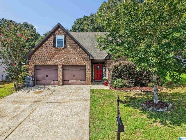 932 Valley Cir, Leeds, AL 35094